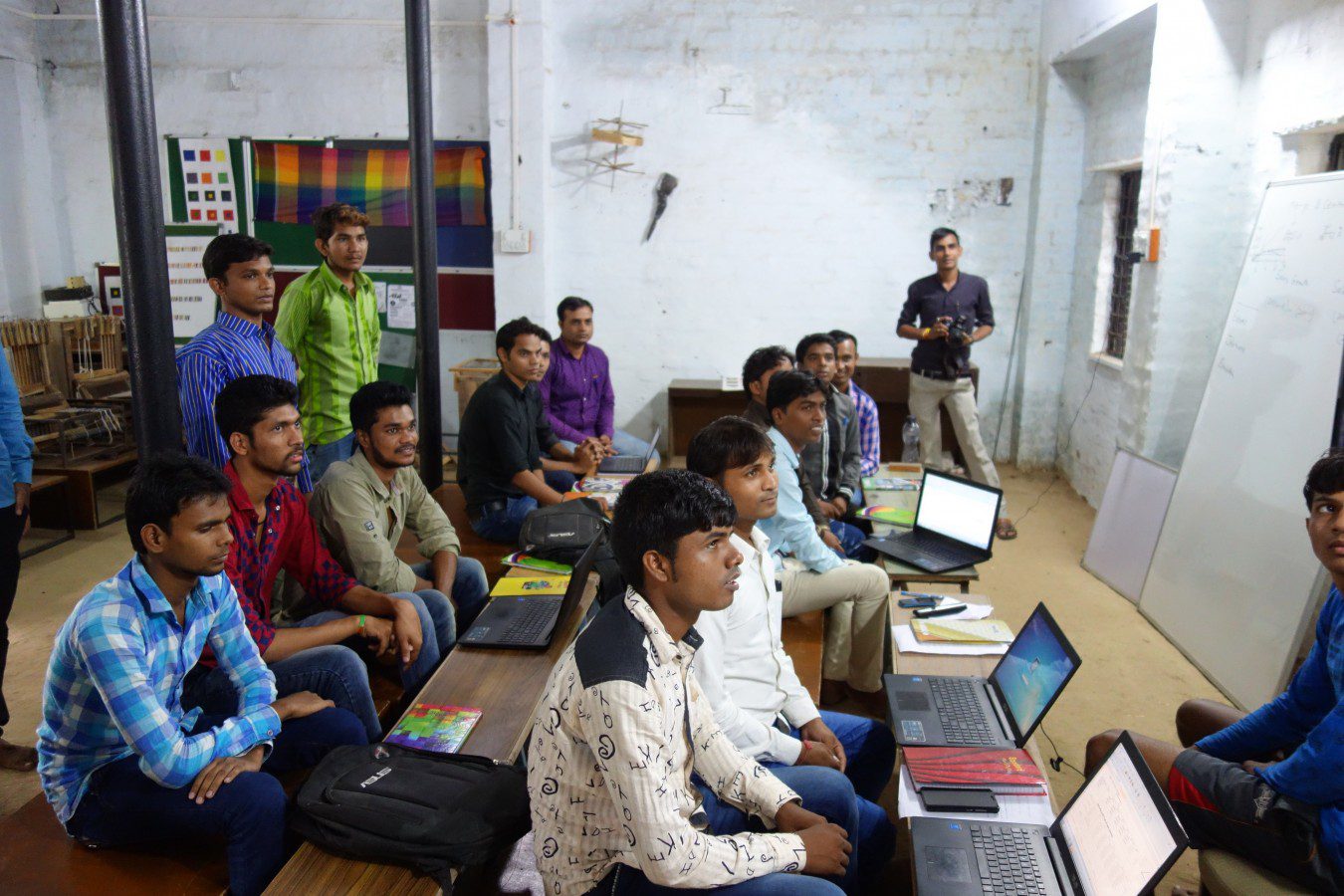 Livelihood Creation Profile: Women Weave • The Lakshmi Mittal and ...