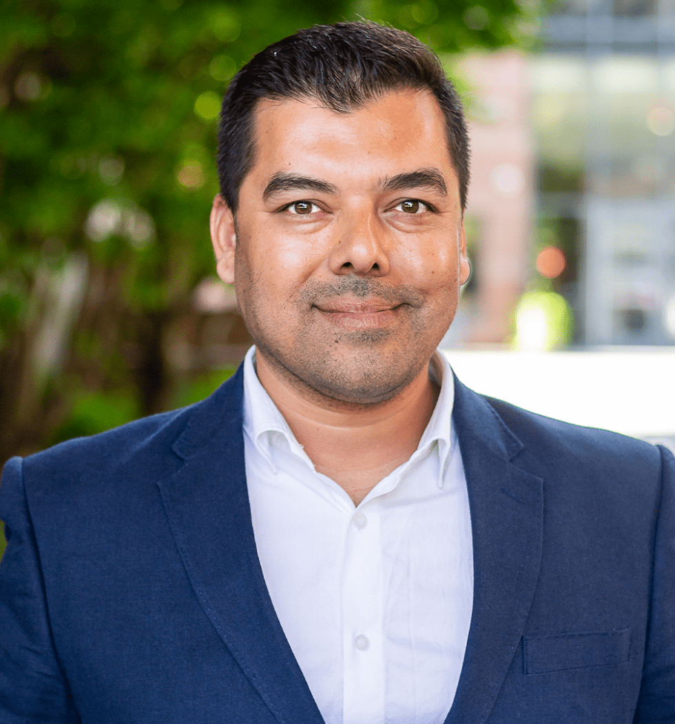 Nazmul Haque, Mason Fellow, Pioneers Energy Initiatives in Rural Bangladesh • The Lakshmi Mittal ...